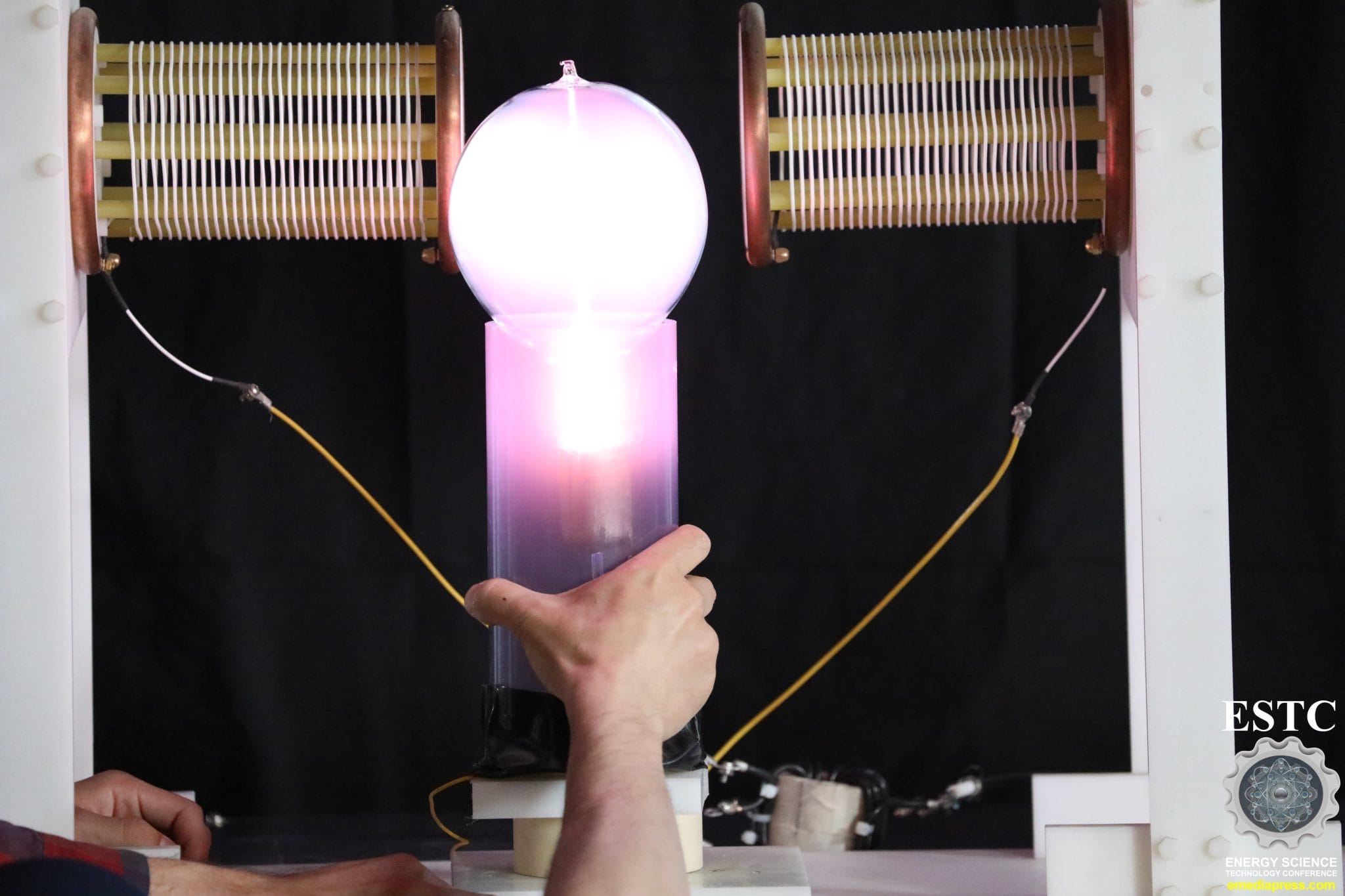 The Borderlands Of Nikola Tesla's Resonant Transformer - A & P ...
